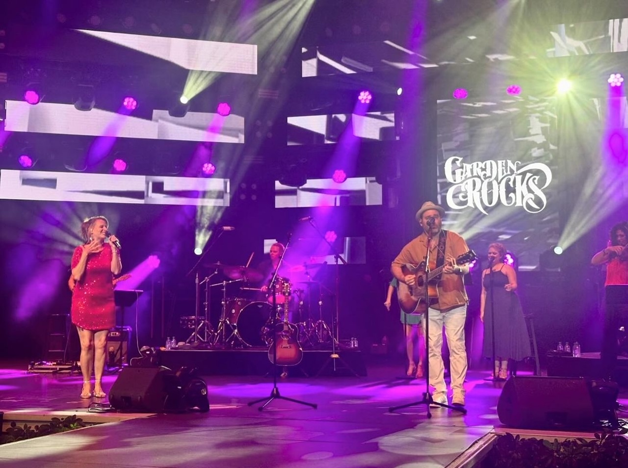 Gilly and the Girl Band Wows the Crowd - Noire Productions